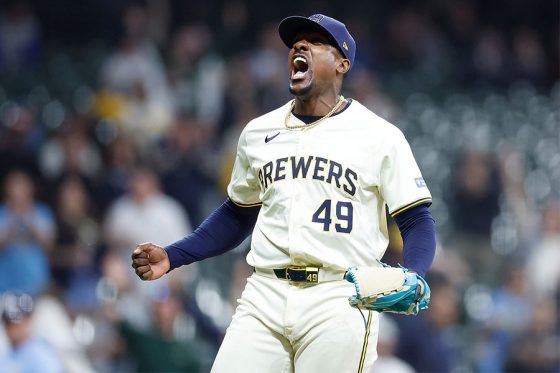 元巨人ビエイラが“事実上の戦力外”に NPB最速166キロ右腕も…防御率5.64と苦戦 (Full-Count／フルカウント)