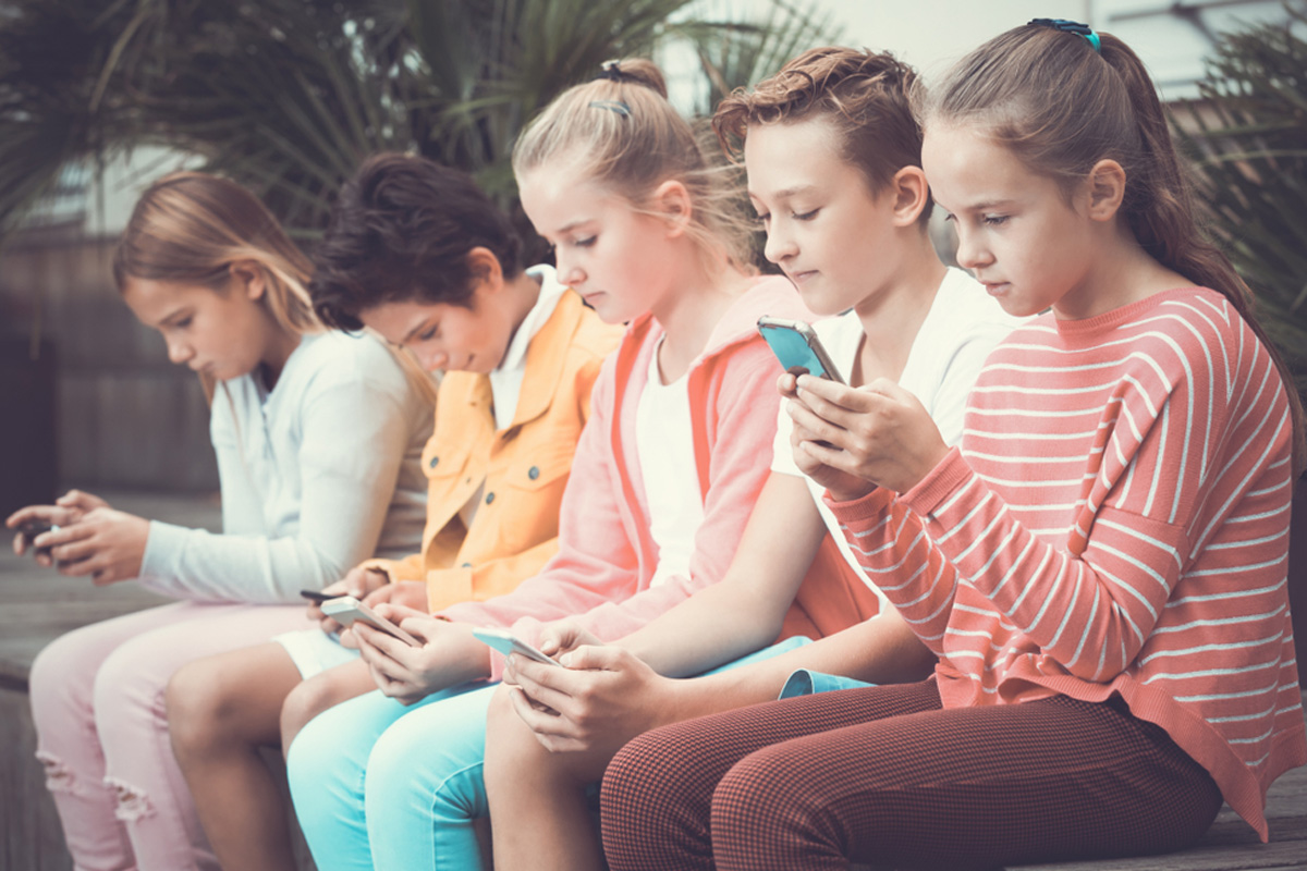 SNSにタバコと同じ「警告文」を、米公衆衛生トップが提言 (Forbes JAPAN)