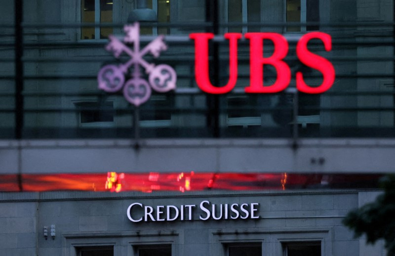 UBSが9億ドル確保、クレディSのファンド投資家への資金返還で