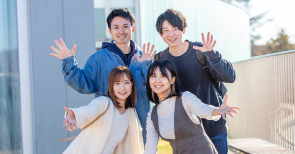 【文系就活の頂点に立つ圧倒的実力】一橋大学に通う学生に聞いた「本音で一言！」 大学図鑑！2025 有名大学82校のすべてがわかる