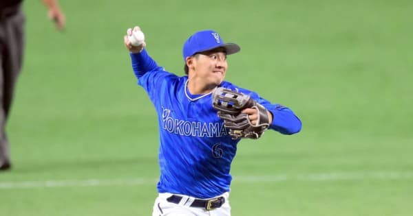 DeNA 森敬斗の“2失策”から同点に追いつかれる NHK解説「ピッチャーはゲッツーと思ってますから」「先に顔から行ってました」と苦言 (デイリースポーツ)