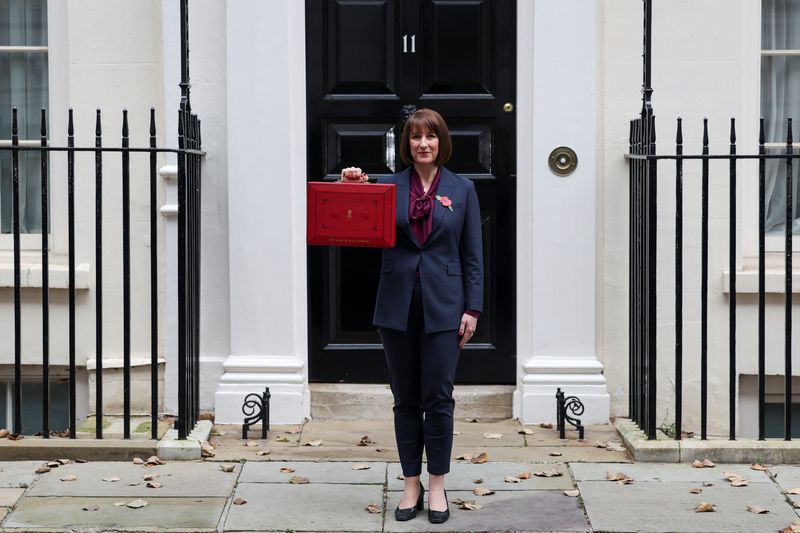 英、PEファンドの成功報酬税率引き上げ 予想より小幅