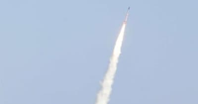 観測ロケットS520-34号機打ち上げ成功 世界初、液体燃料使用の衝撃波推進エンジン実証 技術革新へ「非常に大きなステップ」 JAXA (南日本新聞)