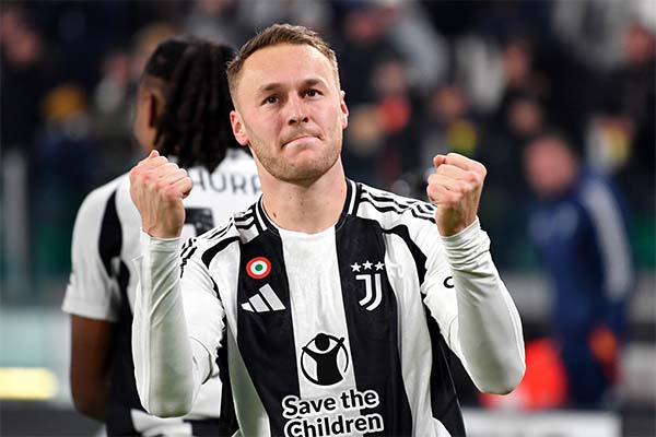 綺麗な軌道で超強烈！ ユベントスMFのゴールが凄すぎる！ GKもお手上げの左足一閃の超絶FK弾 (フットボールチャンネル | サッカー情報満載！)