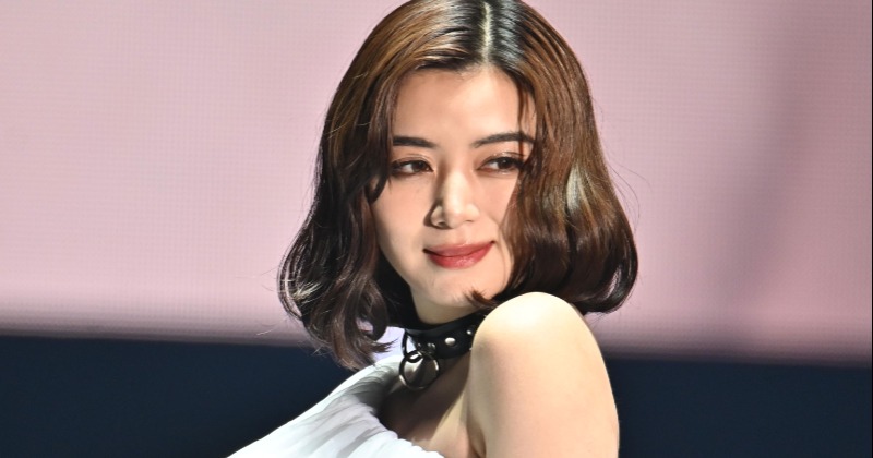 【TGC】エライザ、魅惑のほほ笑みで一撃 一線画す圧巻オーラ (ORICON NEWS)