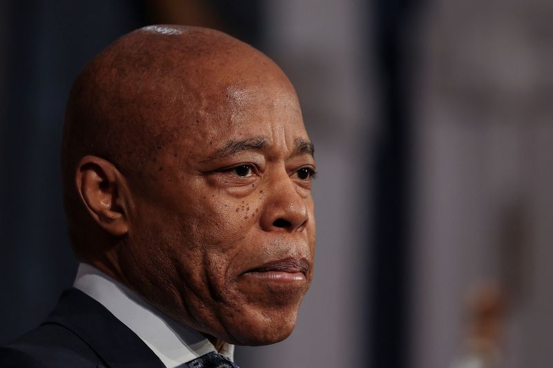 米連邦地裁、収賄疑惑のNY市長の起訴棄却 政権の「駆け引き」で