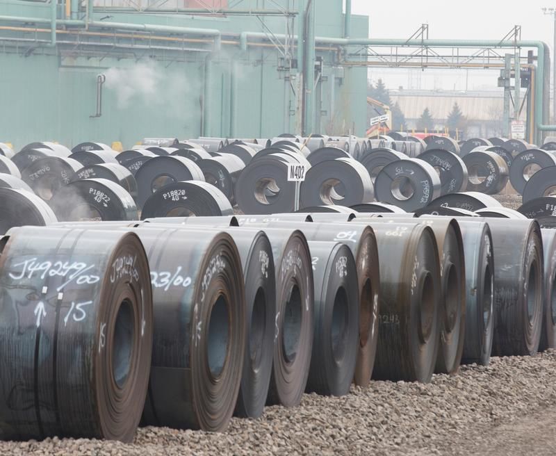 米政府、輸入関税の適用からカナダ・メキシコを30日除外へ＝WP