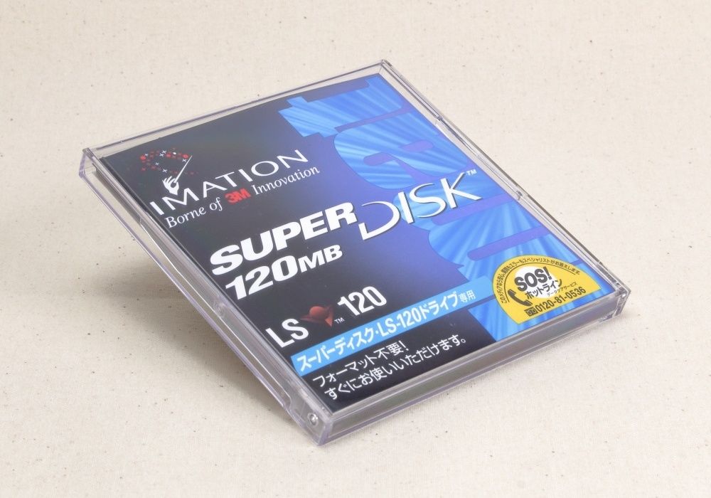 ポストフロッピーディスクの大本命だった「SuperDisk（LS-120）」：スイートメモリーズ File007