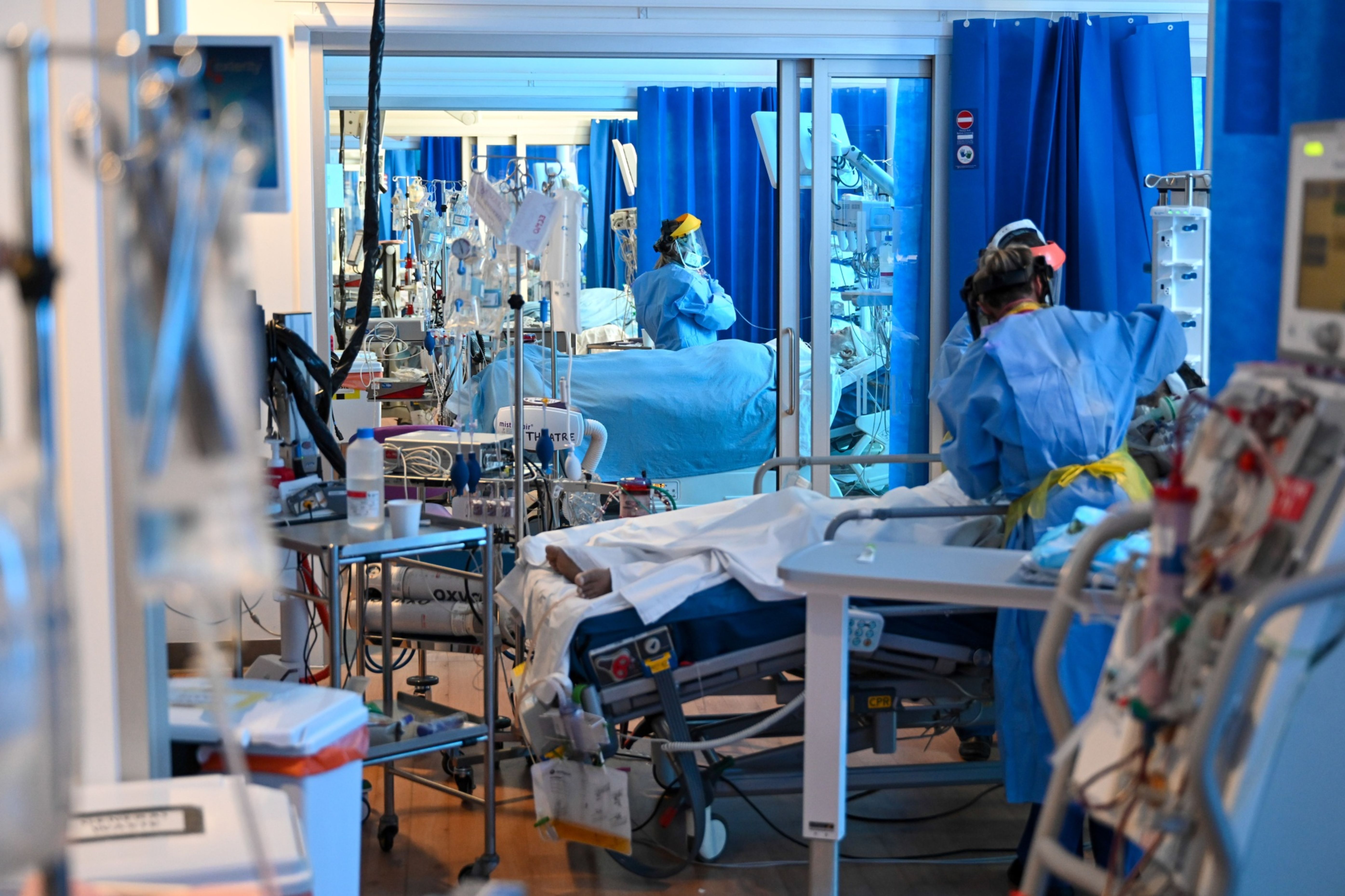 新型コロナウイルスの新たな変異で感染拡大加速の可能性－ファウチ氏