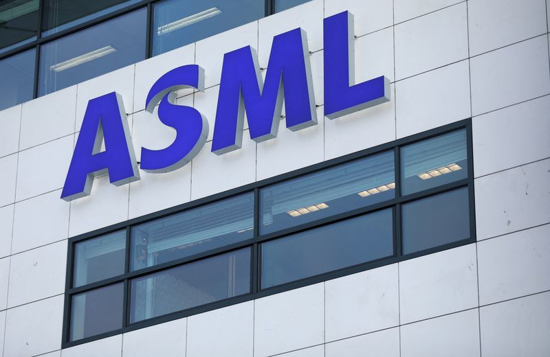 ASML、第4四半期利益は予想上回る 23年は25％以上の増収へ