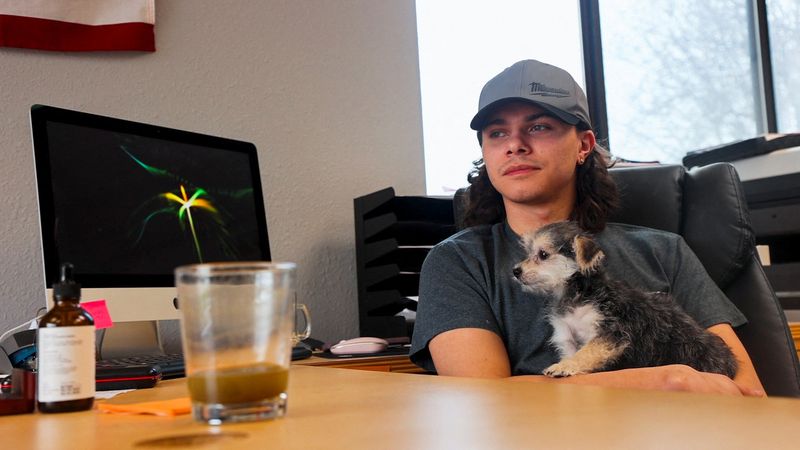 焦点：トランプ氏、若者の支持拡大 インフレやウクライナ支援に疲れ